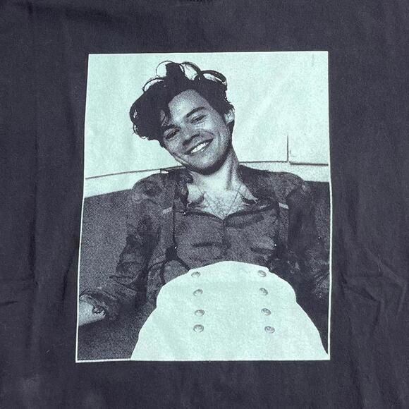 Shirts | Harry Styles Preowned Large Tshirt | Poshmark